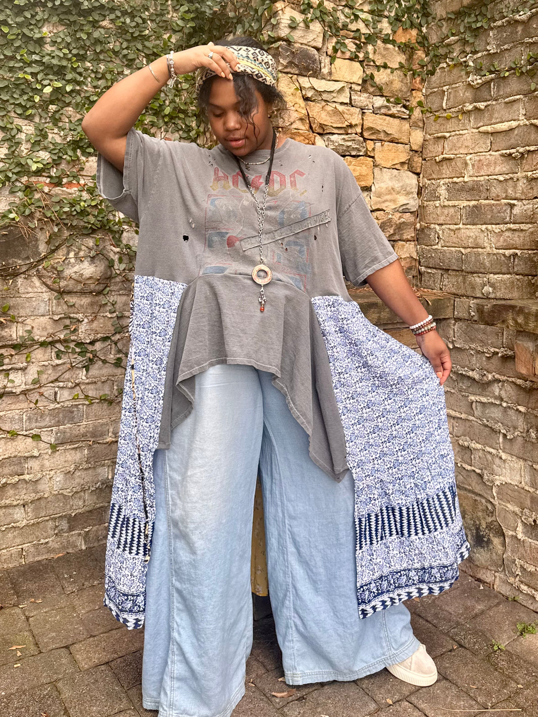 Maxi Tees – Patched Gal