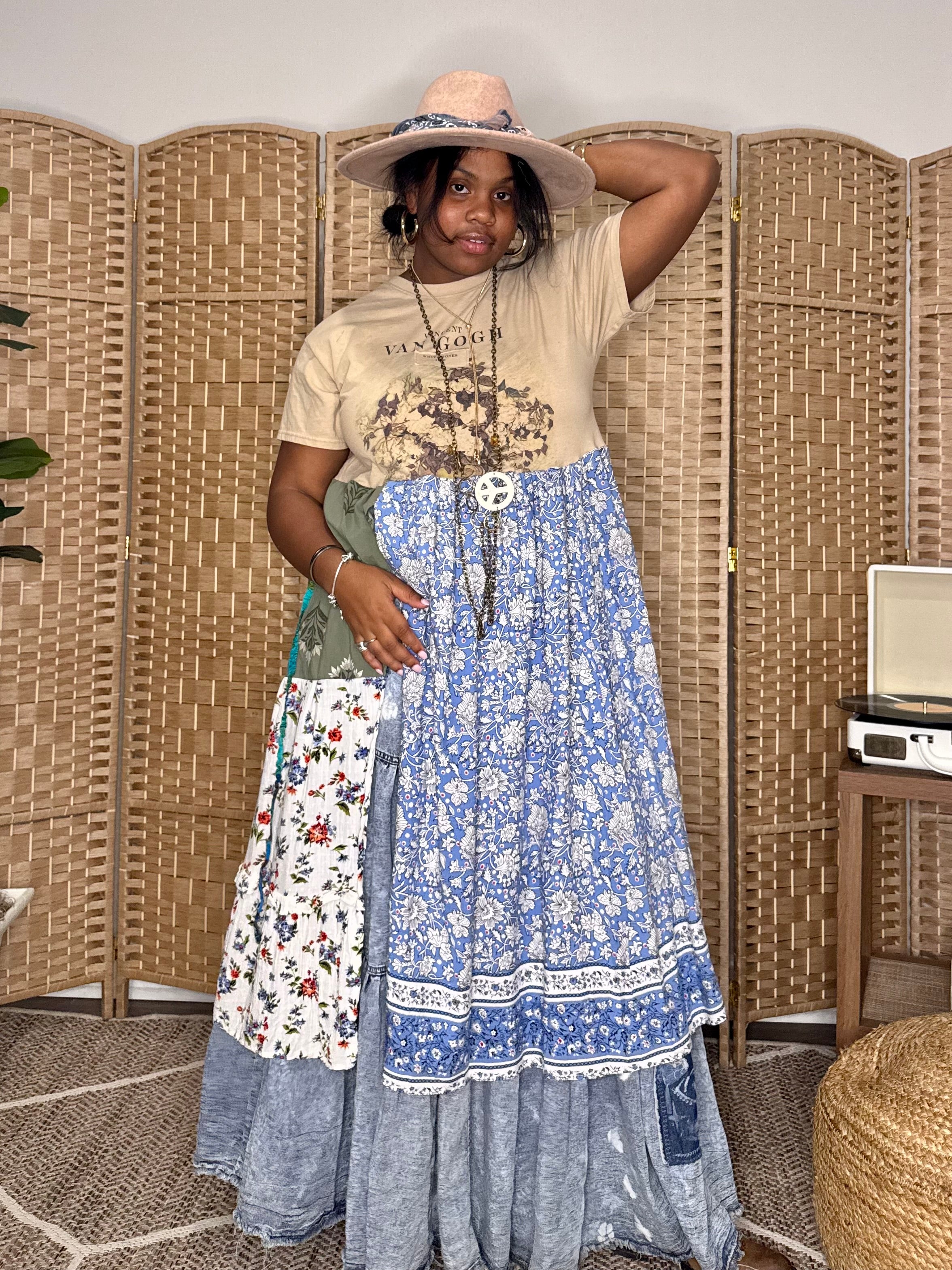 Maxi Tees – Patched Gal