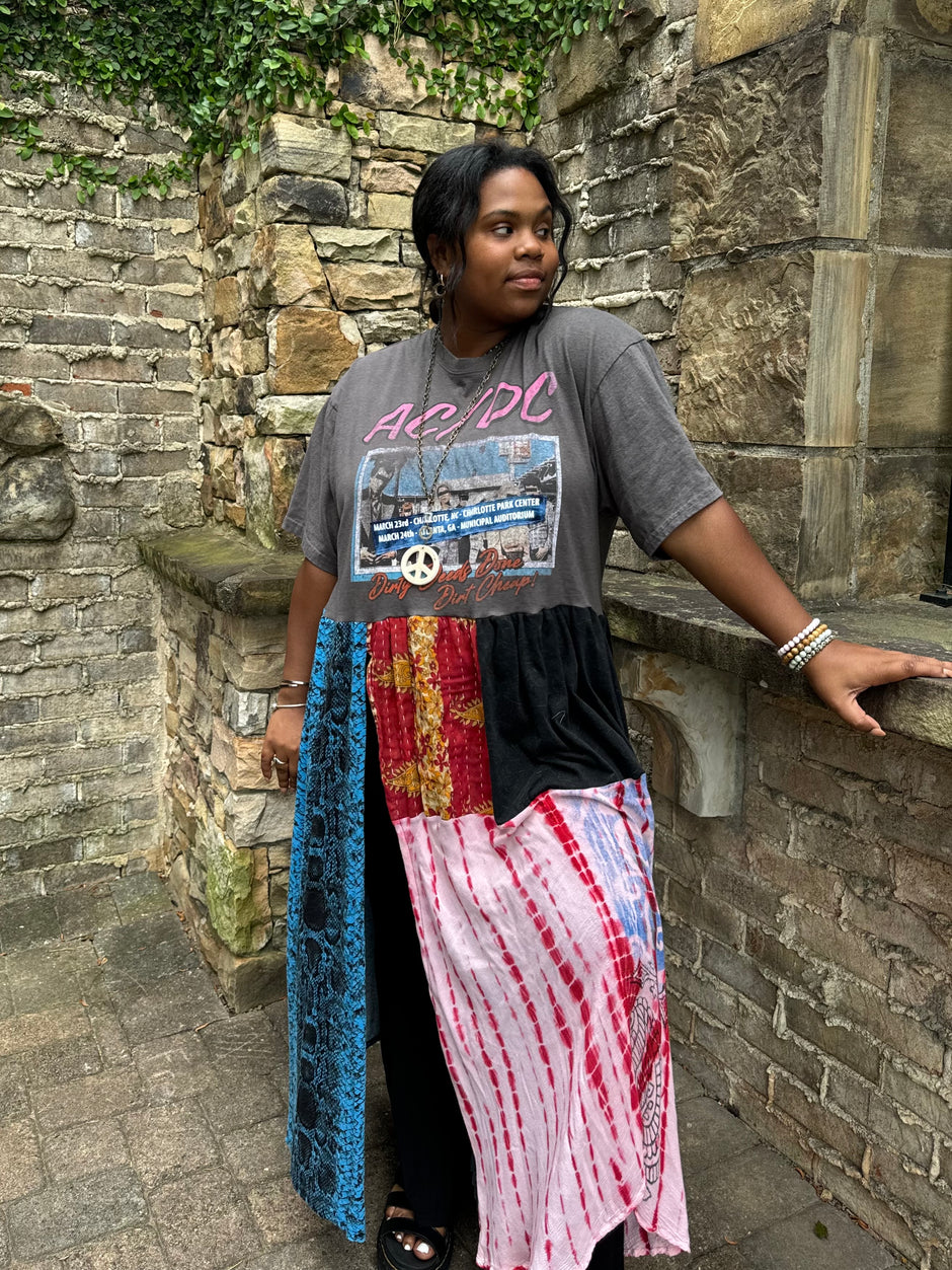 Maxi Tees – Patched Gal