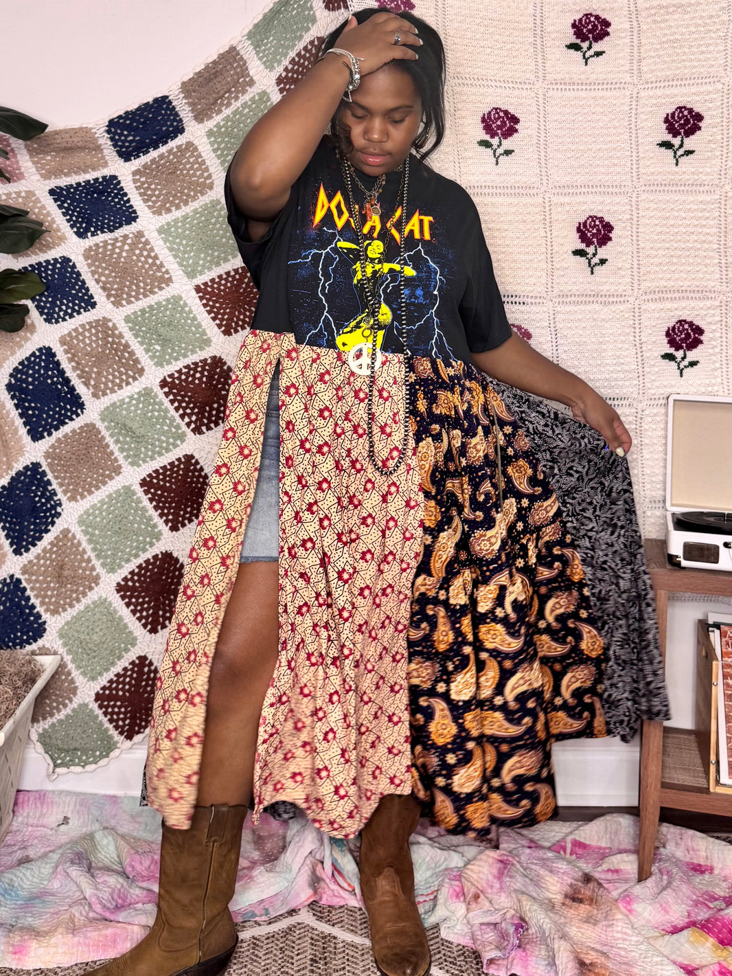 Maxi Tees – Patched Gal